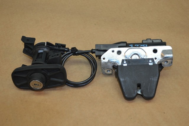12-15 W204 MB C63 C350 C250 SEDAN TRUNK LID LOCK ACTUATOR LATCH ...