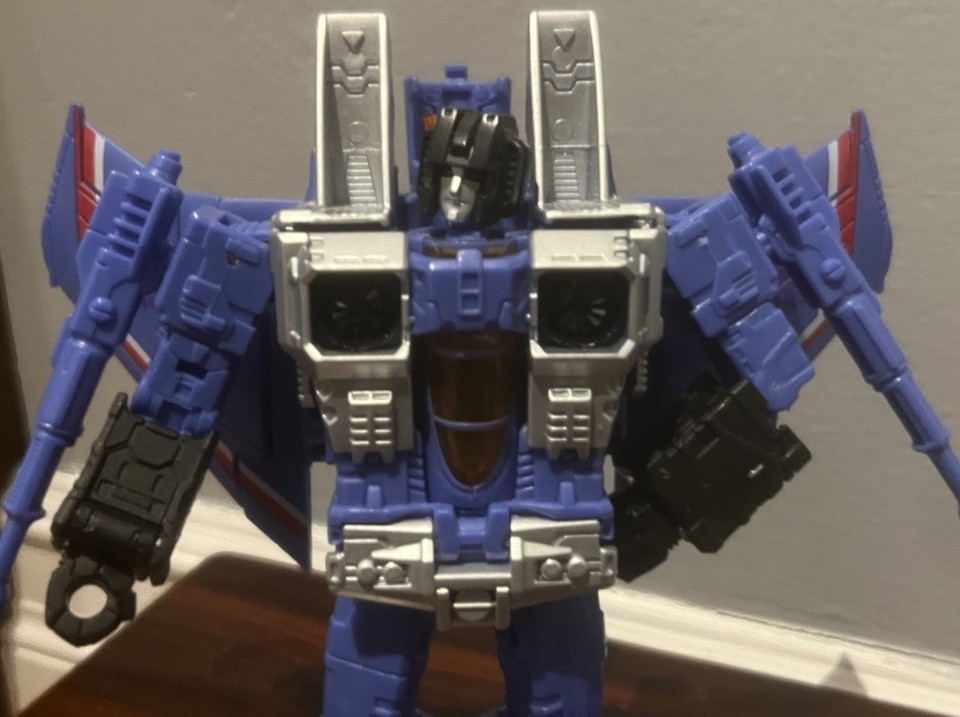 Transformers Earthrise Voyager Thundercracker | eBay