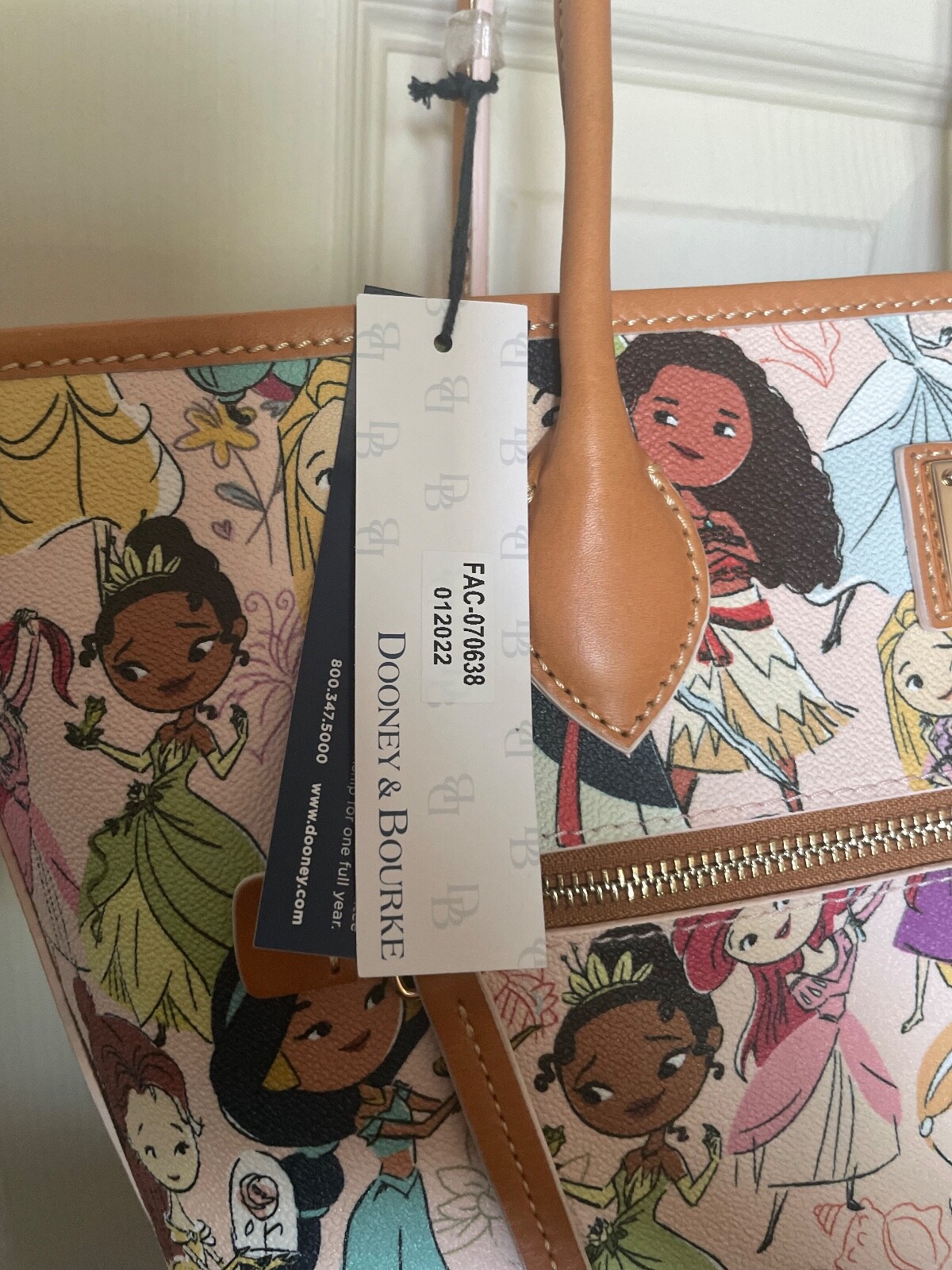 Dooney & Bourke 2022 Disney Parks Animators Multi Princess Tote Bag NWT ...