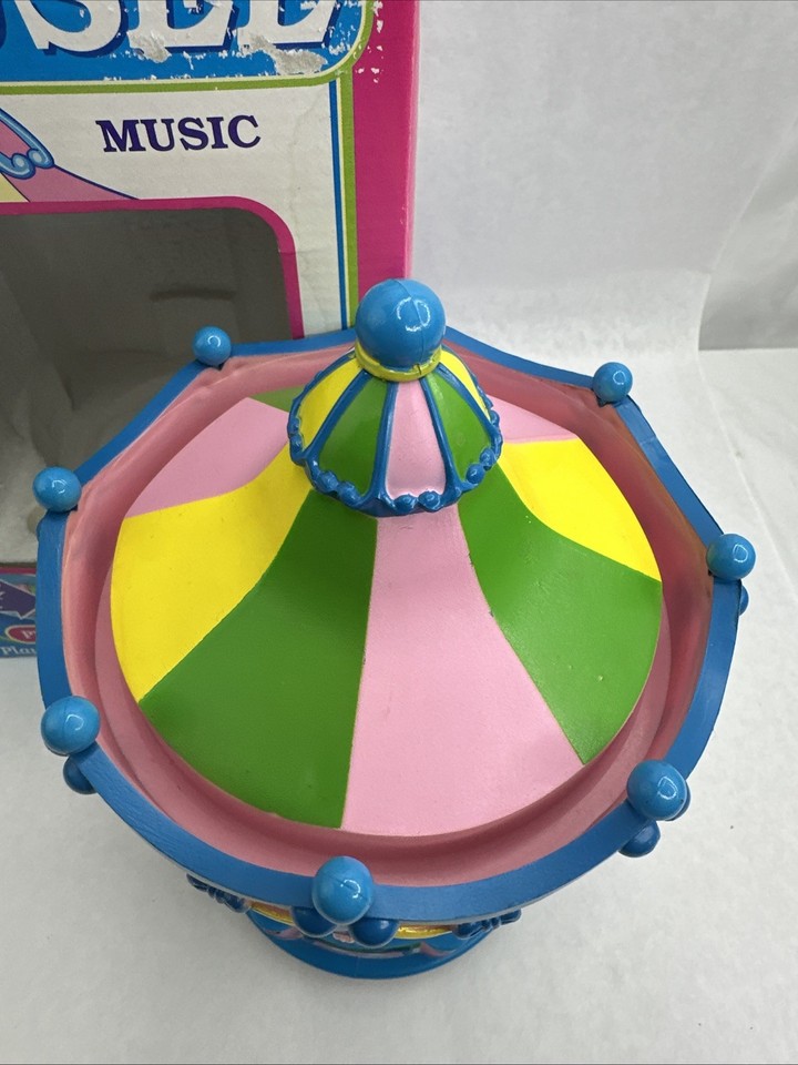 Easter Carousel Plays Easter Parade & Peter Cottontail As Is **Read ...