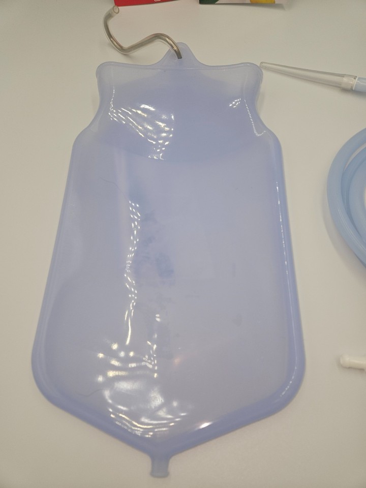 NEW Aussie Health Co Enema Bag Kit (2L) Silicone Reusable Colon Cleanse ...