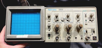 Tektronix 2205 20MHz Two Channel Oscilloscope Unit Only (HK12161) | eBay