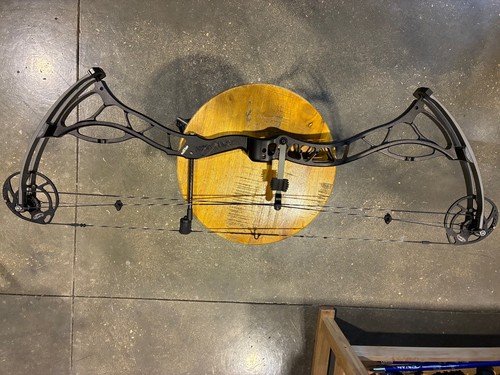 Left Handed Bowtech Fanatic 2.0 | eBay