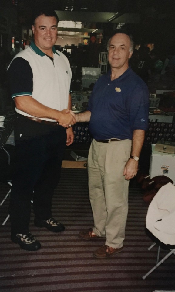 DOUG SUTHERLAND #69 Minnesota Vikings Autographed photo - W/COA | eBay