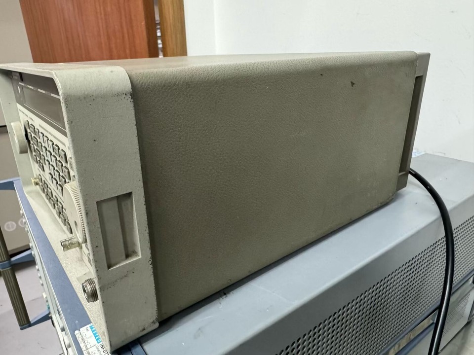 HP 8648A Synthesized RF Signal Generator, 100 kHz to 1000 MHz, Opt 1E5 ...