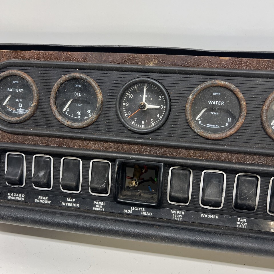 OEM Jaguar XJ6 XJ12 Series 1 Center Dash Switch Panel Gauge Panel ...