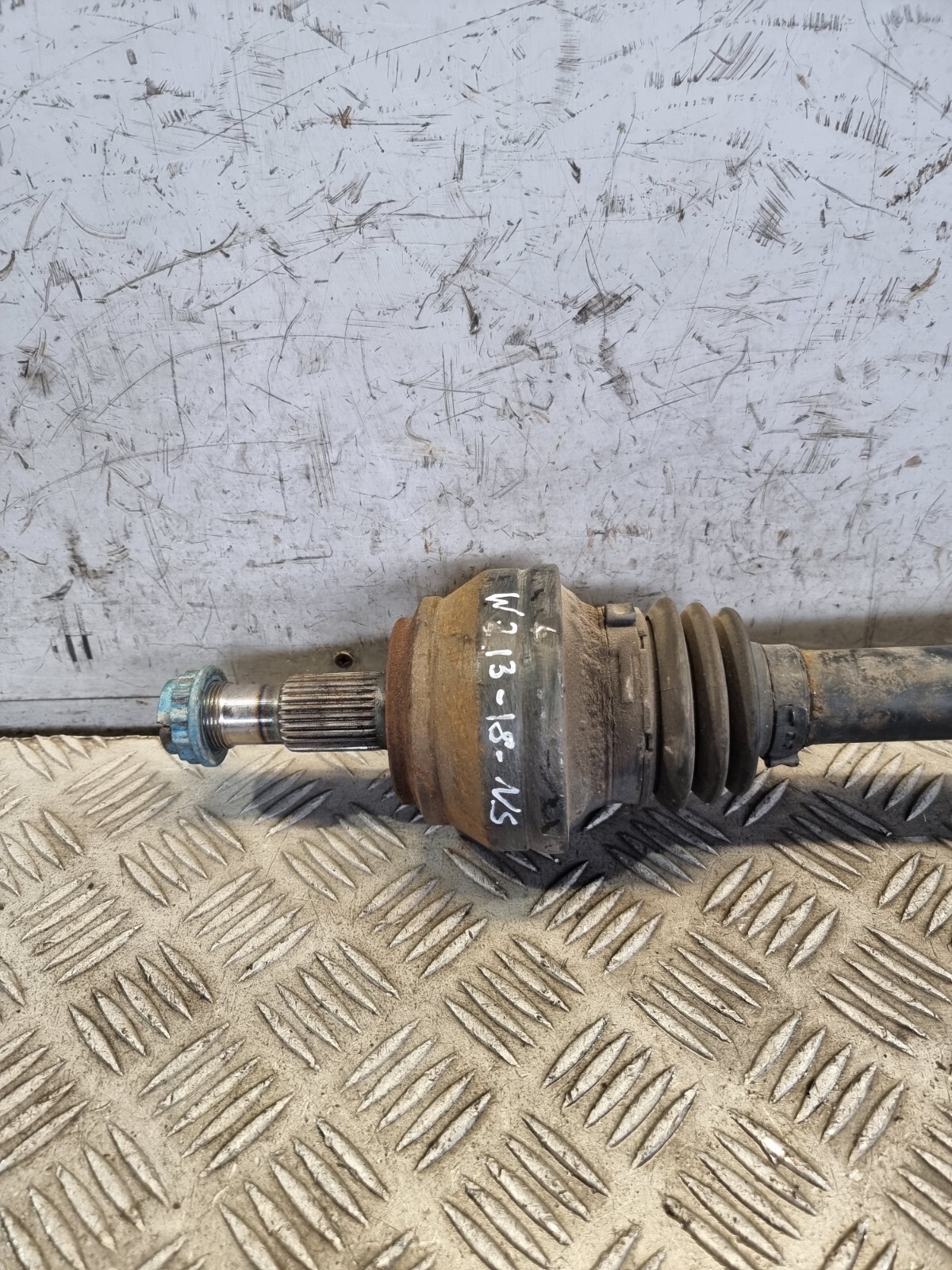 MERCEDES E220 DRIVE SHAFT REAR LEFT NSR A2203570591 DRIVESHAFT W213 2.0 ...