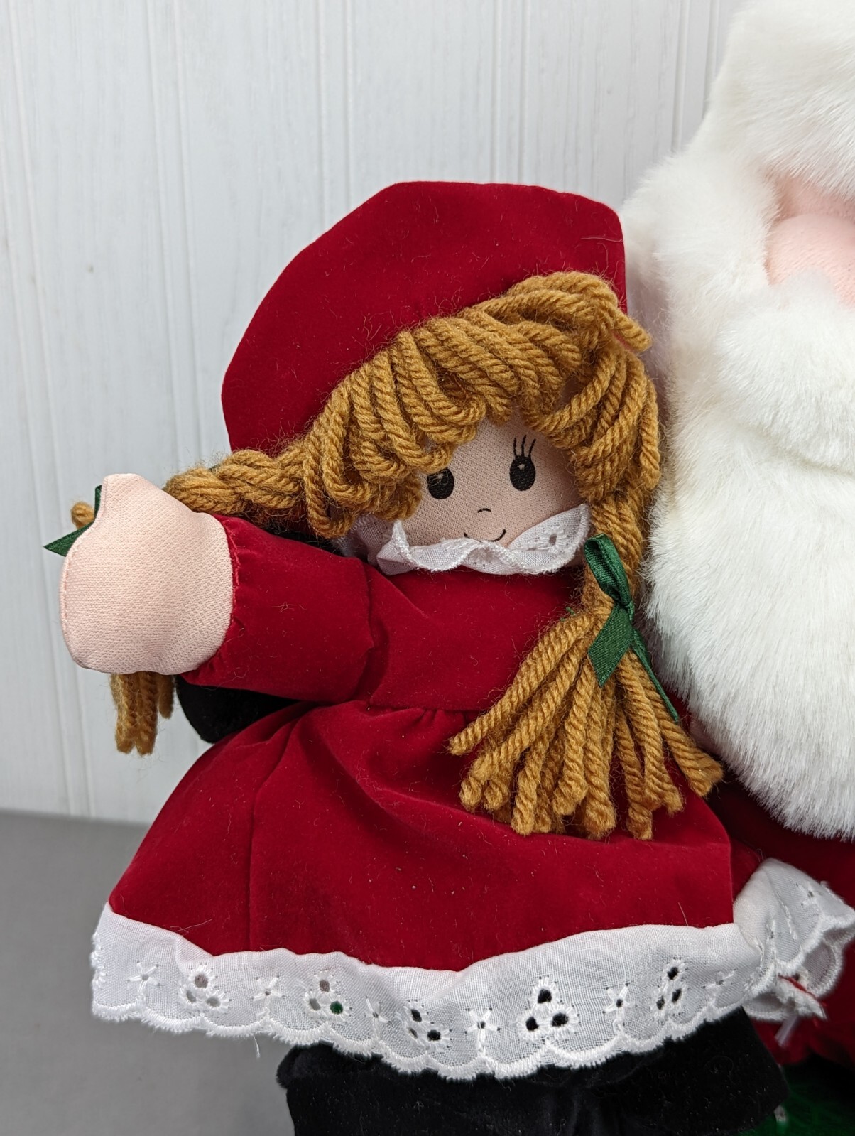 Dan Dee Christmas Dancing Jolly Santa Interactive Musical Animated ...