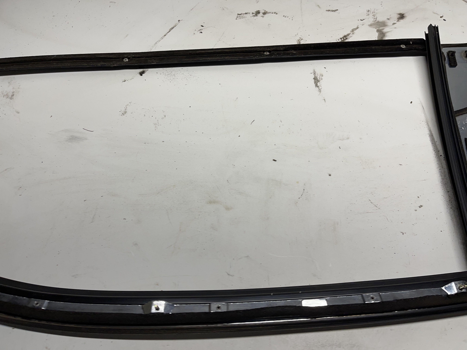 1992-2000 Lexus SC300 SC400 Front Driver Left Window Bracket Trim ...