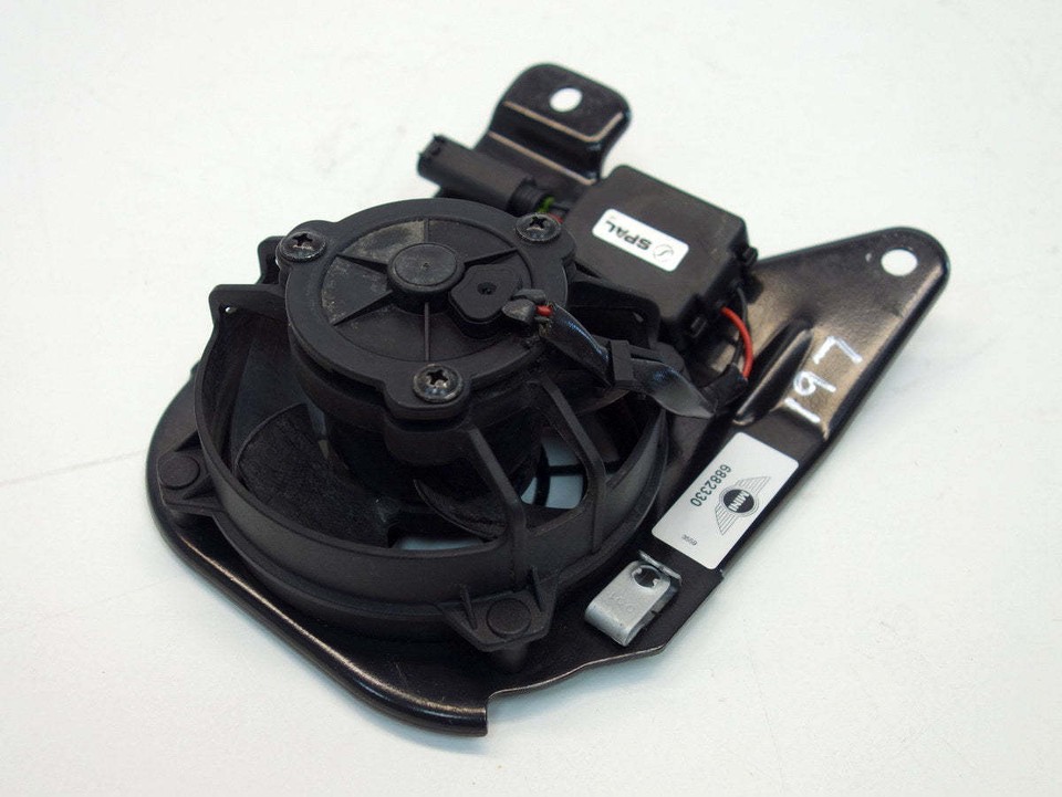 Mini Cooper Power Steering Pump Cooling Fan 32416857718 02-08 R50 R52 ...