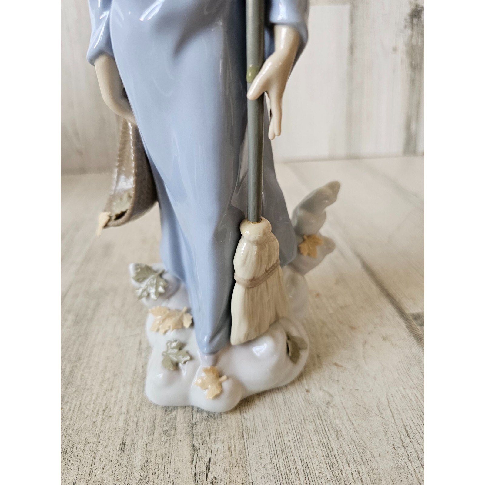 Lladro 6147 boy Angel fall cleaning leaves RARE cherub memorial ...