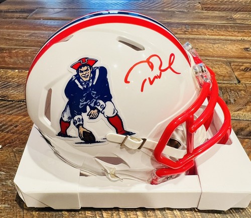 Tom Brady Signed/Autographed New England Patriots Mini Throwback Helmet ...