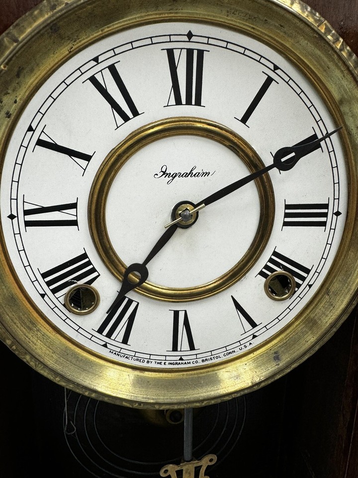 Vintage 8 Day Walnut Ingraham Parlor Clock W Hour Strike Niagara Glass ...