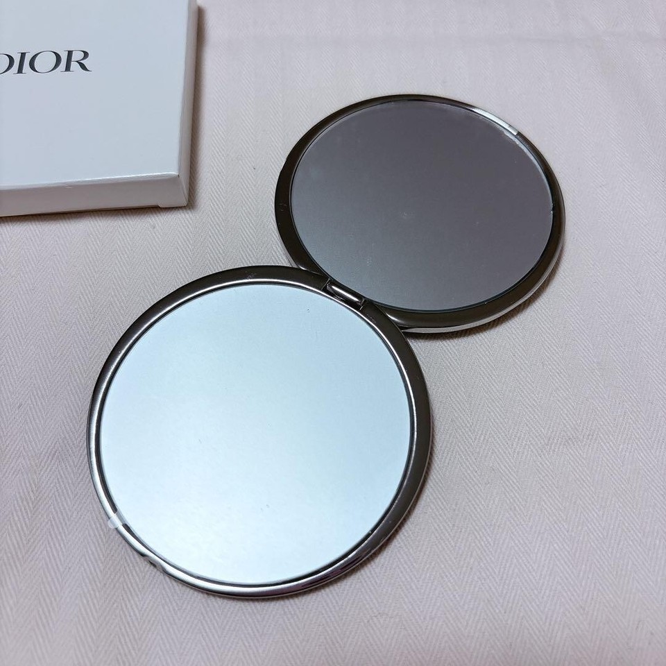 Dior Compact Mirror Double-sided Mirror Novelty Round Silver 7cm 2024 ...