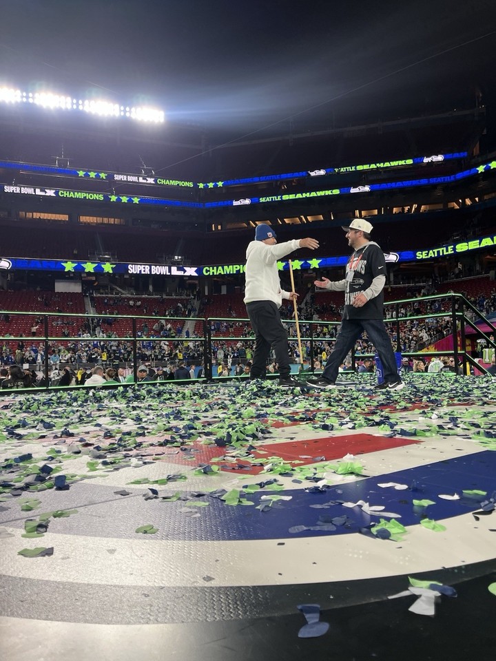 2026 Seattle Seahawks Super Bowl LX 60 Trophy Confetti. Straight From ...