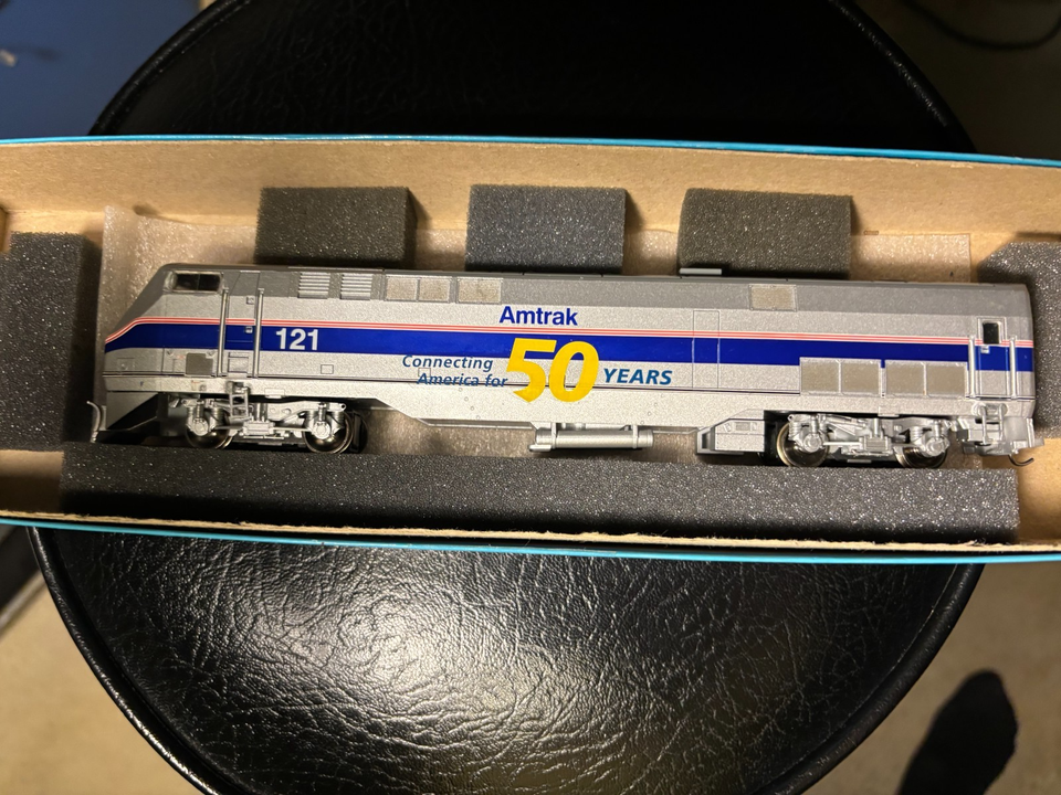 HO AMTRAK 50TH ANNIVERSARY / DCC SOUND W/ LED LIGHTS ATHEARN AMD-103 ...