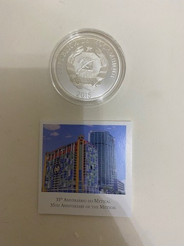 MOZAMBIQUE: Commemorative Coin " 35 Anniversary of Meticals"-- Silver ...