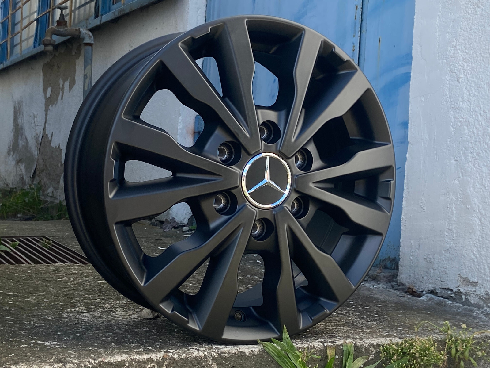 4x Neu PLATIN P86 6.5x16 6x130 ET62 für Mercedes SPRINTER 906 907 hohe ...