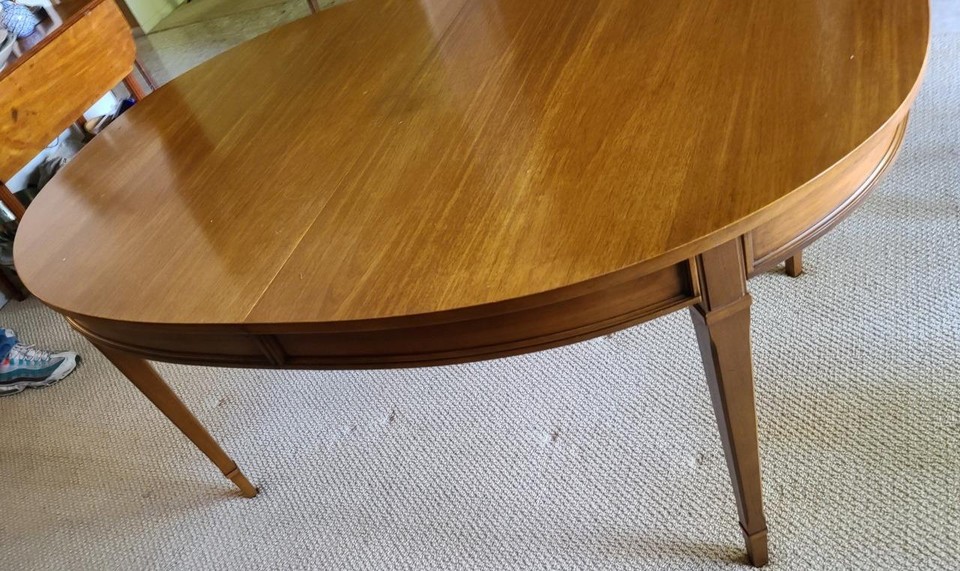Drexel Triune Dining Table with One Leaf – VGC – GORGEOUS FINISH ...