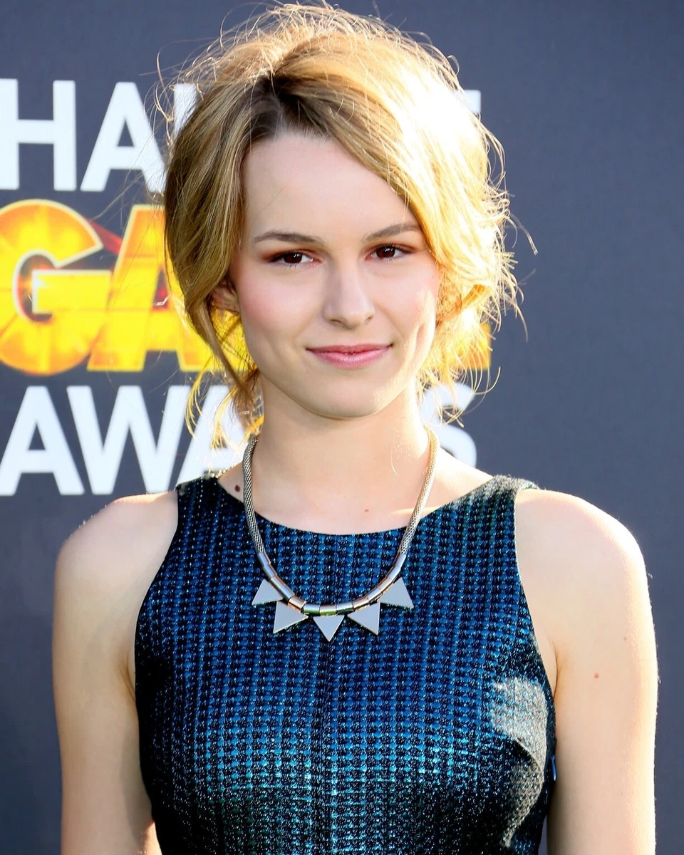 Bridgit Mendler Short Hair