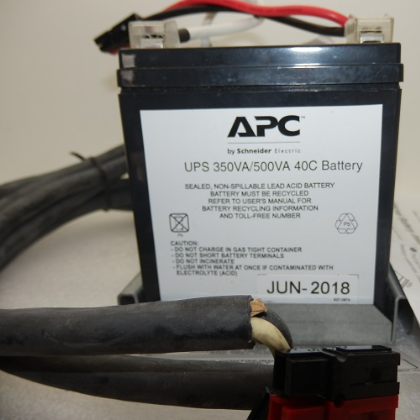 APC Smart-UPS 350VA/500VA 40C Replacement Battery Cartridge APCRBC135 ...