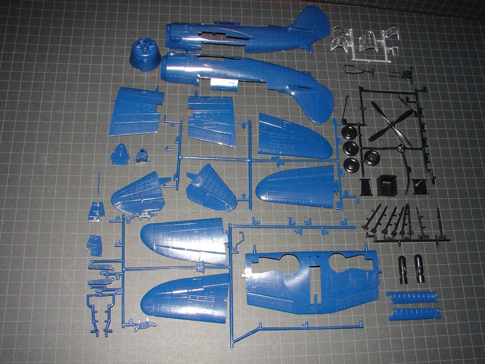 1961 ~ Monogram ~ SB2C HELLDIVER ~ Working-Action-Model ~ Builder | eBay