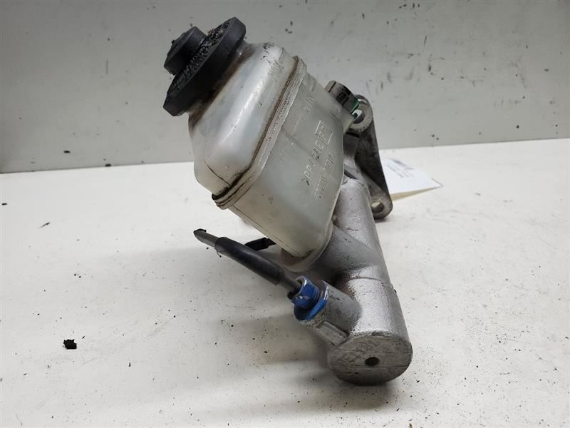 TOYOTA 472200C040 Genuine OEM Master Cylinder Reservoir for sale online ...