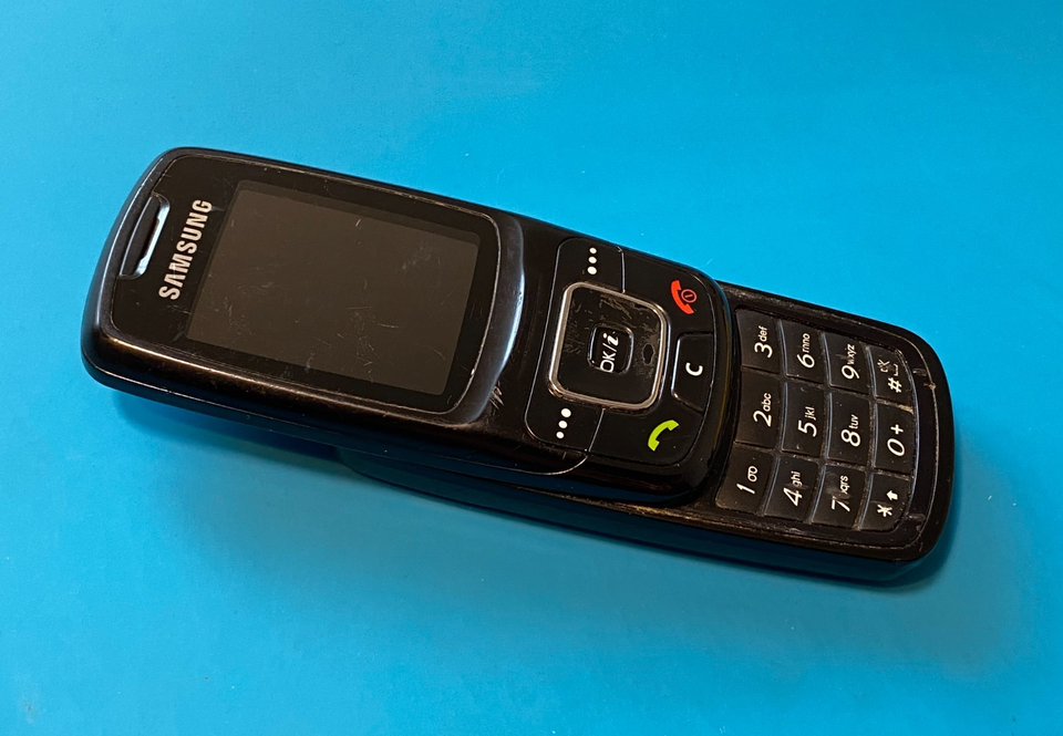 Samsung SGH-C300 Slide Mobile Phone, Black, Retro Vintage Slider! | eBay.de