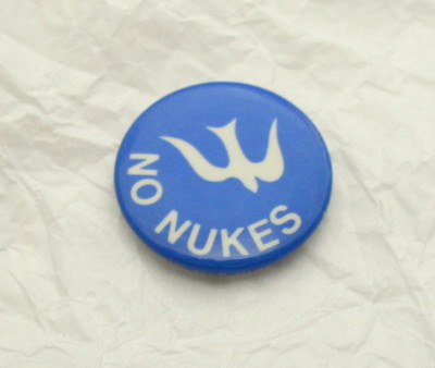 Anti Nuclear Bomb War Peace No Nukes Dove 1980s Button Pin NOS New | eBay