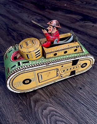 Vintage 1930s Marx World War I Army Doughboy wind up tank toy | eBay