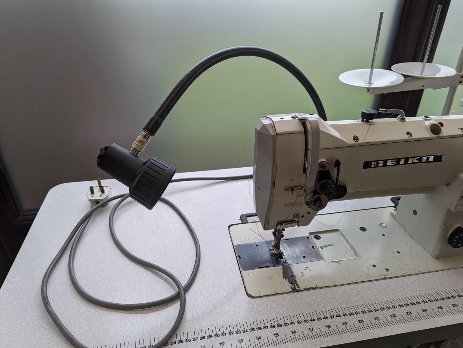 Seiko Lsw 8bl Cs Walking Foot Compound Feed Sewing Machine Extra Feet