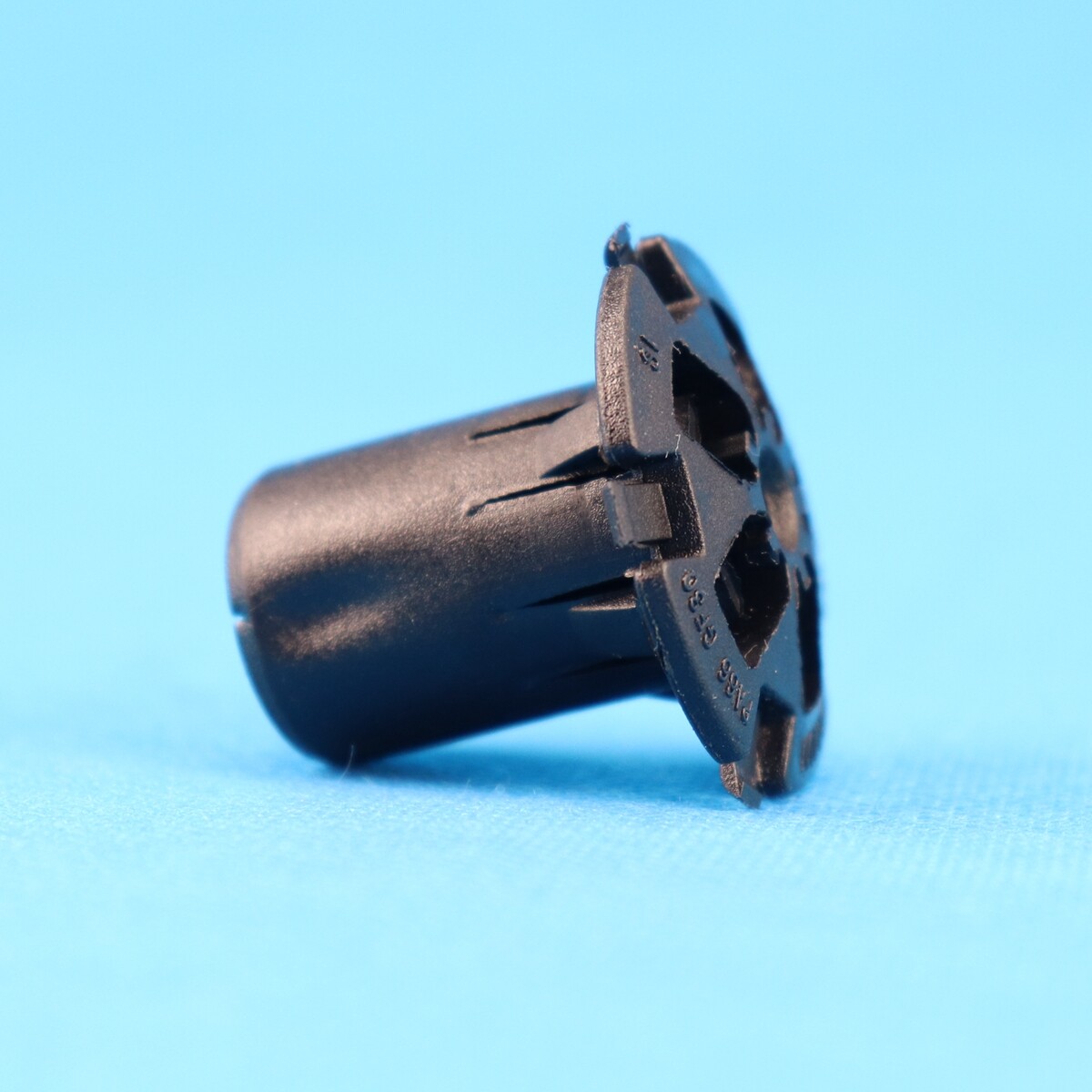 1Pcs New Fit for BMW 5 6 7 Series Radiator Upper Support Plug ...