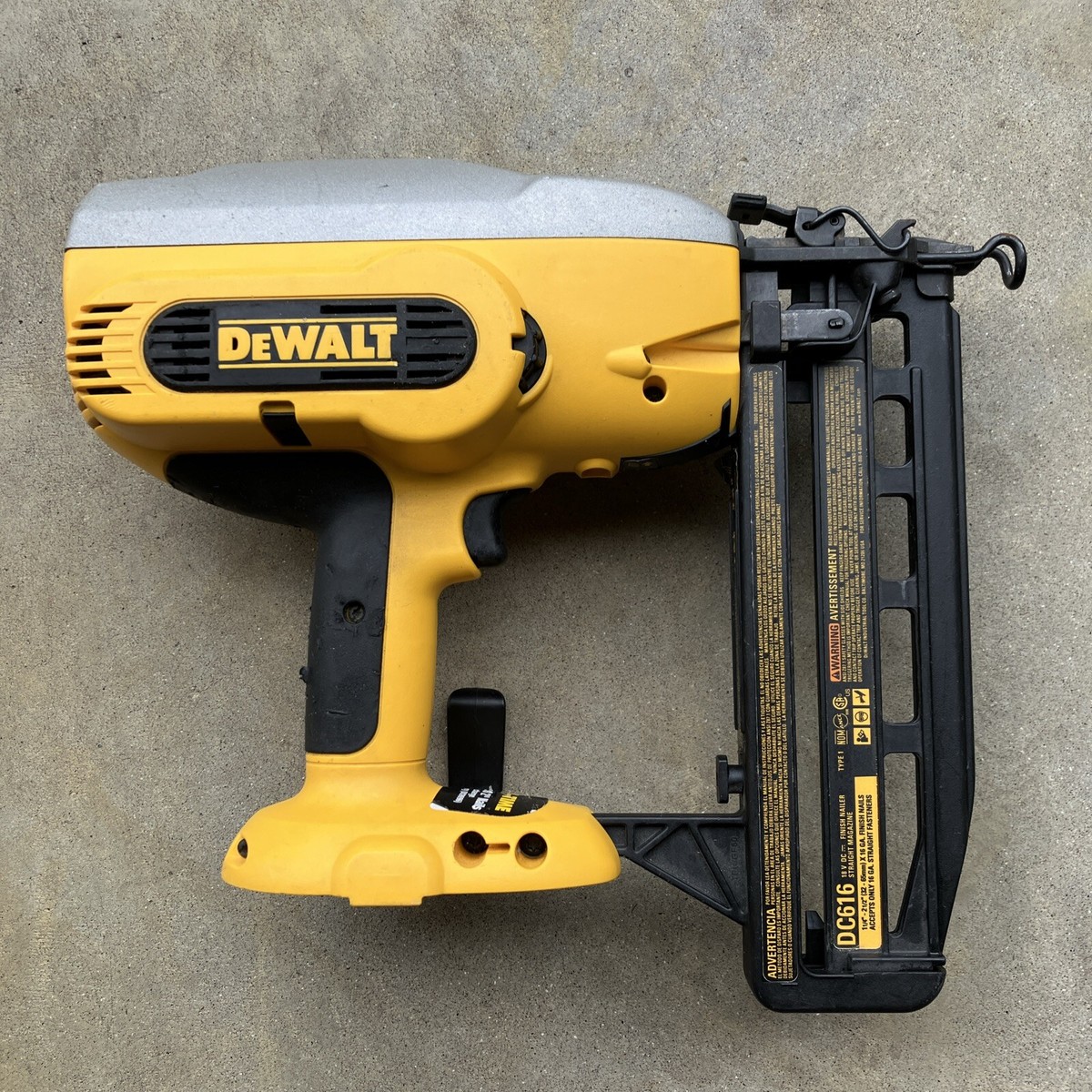 DeWalt DC616 Cordless 18V 16G Straight mag. Finish Nailer UNTESTED PARTS ONLY eBay