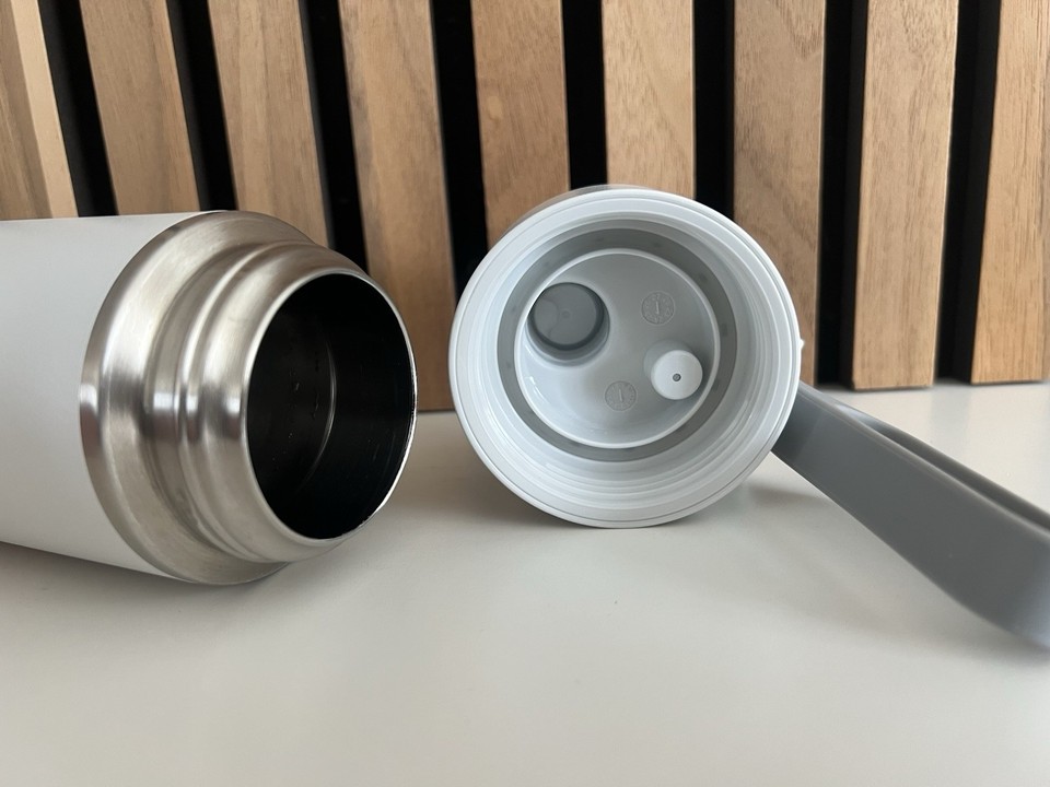 *White Ninja Thirsti Water Bottle Flask 530ML Leak-Proof Lid, Designed ...