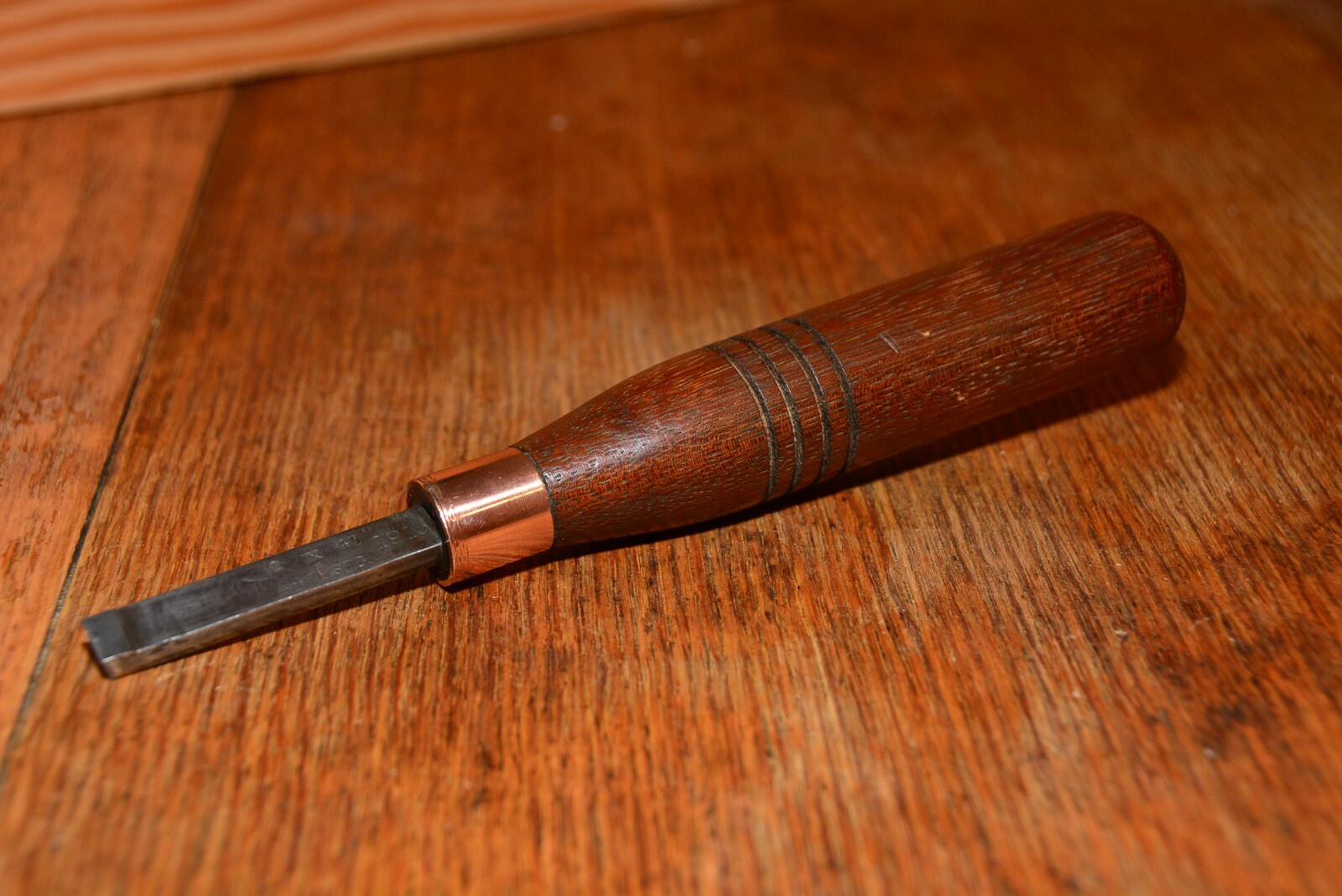 External Thread Chaser Wood Handle 20 cm long Whitworth Std 2 x 40 ...