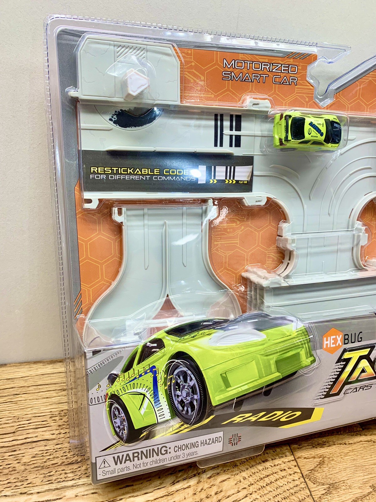 HEXBUG Tagamoto Drift Track Green Set With 5 Extra Motorized Smart Cars ...