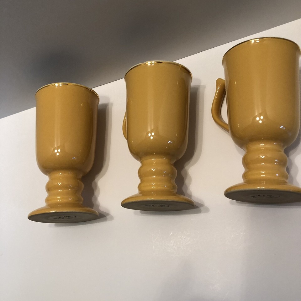 MCM Hall Mugs Golden W/ Gold Trim ON PEDESTAL Coffee Hot Chocolate ...