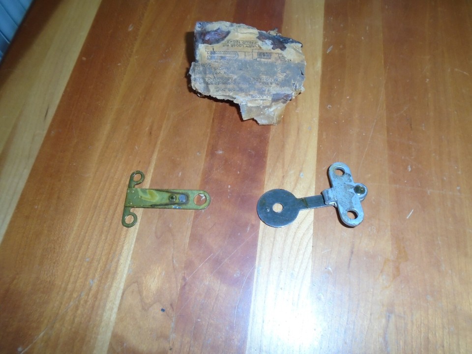 FORD MODEL T COIL CONTACT SET POINTS still in cosmeline 1918,1922,1923 ...