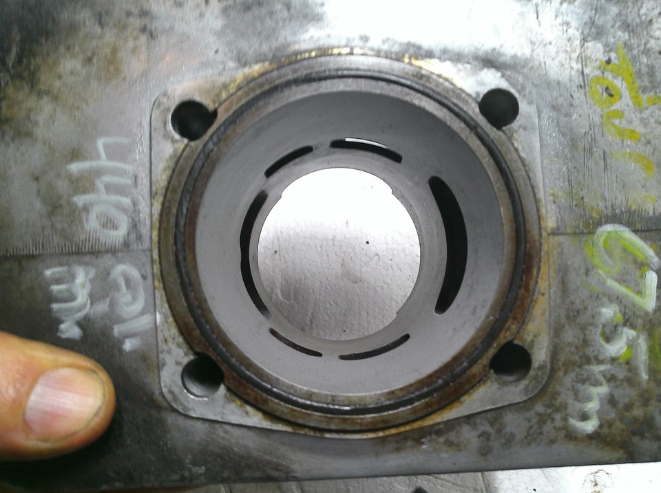 Ski Doo 440 F/C Rotax 443 Twin Snowmobile Engine Left PTO Cylinder MXZ ...