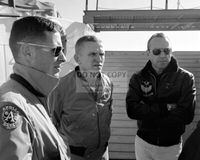 APOLLO 8 CREW DURING TRAINING LOVELL, BORMAN & ANDERS - 8X10 NASA PHOTO ...