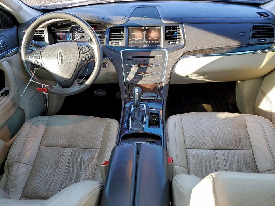 Used Rear Right Door Assembly Rear Side fits: 2013 Lincoln Mks tinted ...