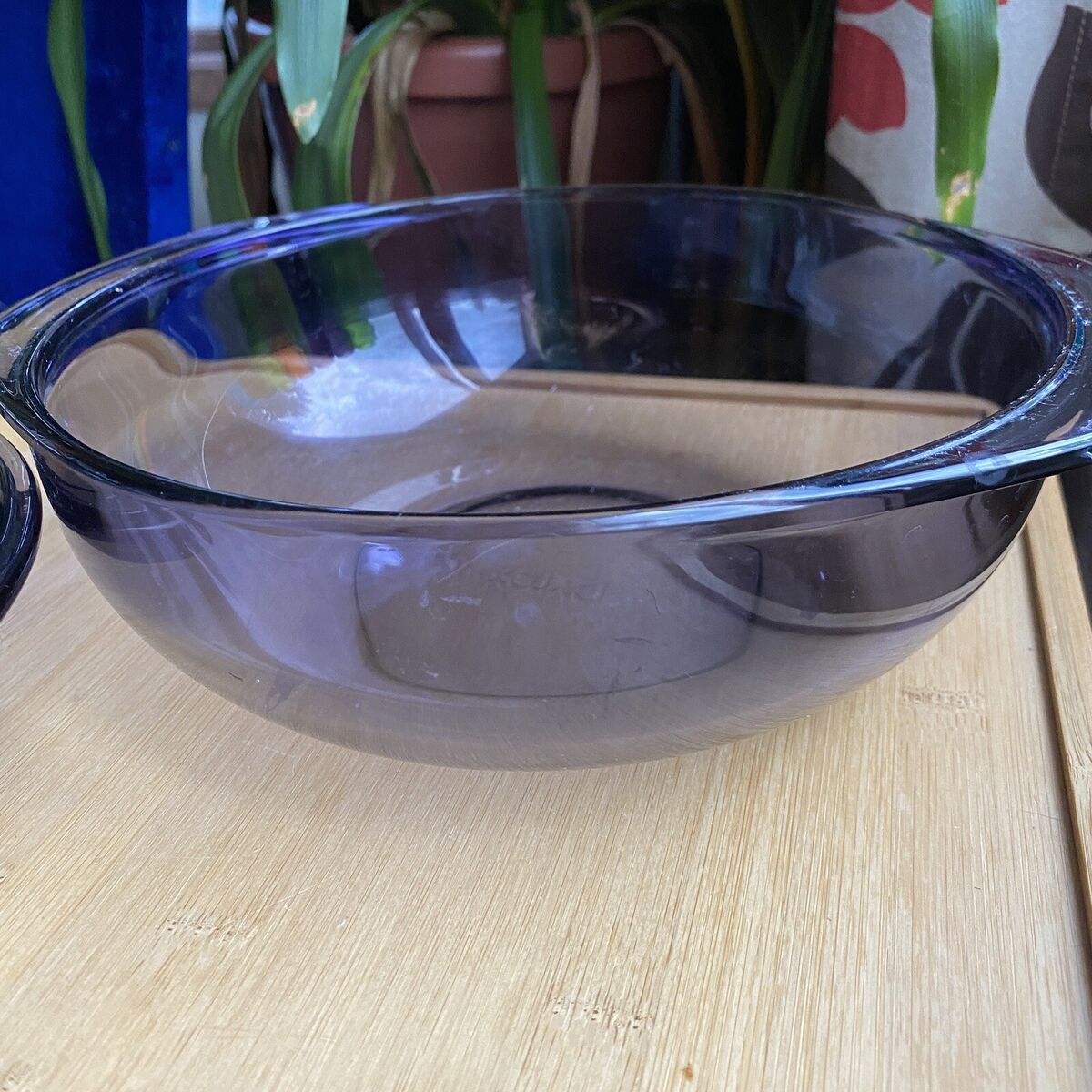 Vintage PYREX 024 Amethyst PURPLE Glass 2 Quart CASSEROLE Vintage PYREX 024 Amethyst PURPLE Glass 2 Quart CASSEROLE