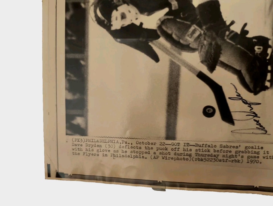 1970 DAVE DRYDEN NHL HOCKEY PHOTO POSTCARD AUTOGRAPH BUFFALO SABRES ...