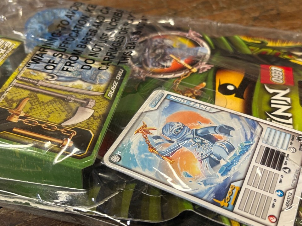 LEGO 9590 Ninjago Masters of Spinjitzu NRG Zane NEW DAMAGED PACKAGING ...