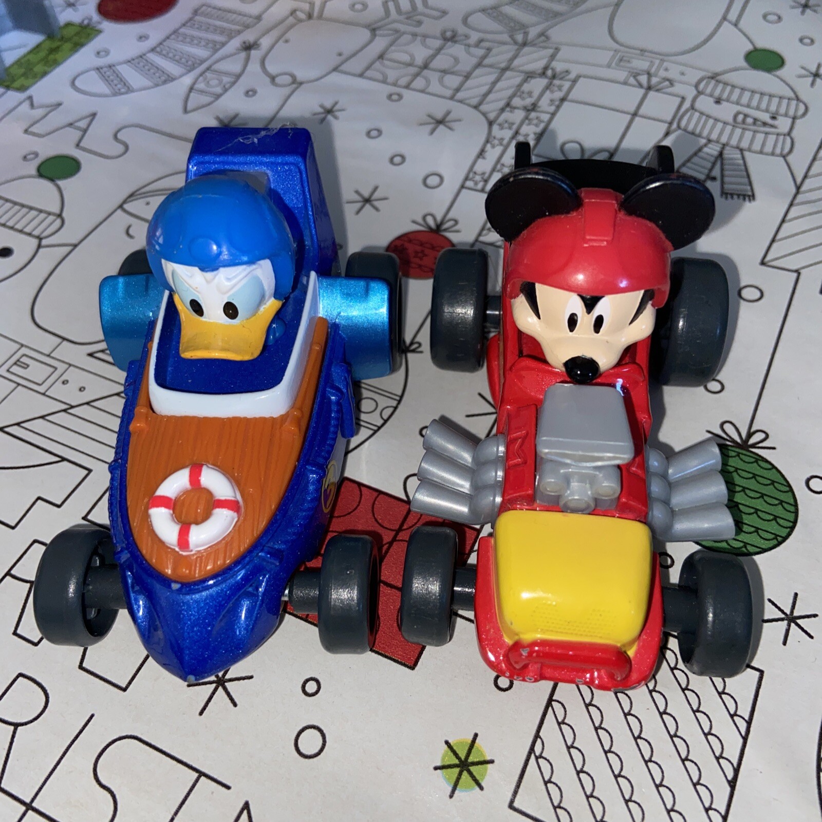 Disney Mickey Roadster Racers Mickey Mouse & Donald Duck Race Car ...