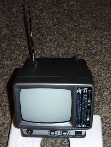 Coby CX-TV2 Portable 5 inch Black & White Television & AM FM Radio ...