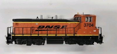 HO Scale Atlas BNSF MP15 DC Switcher, Added Details. | eBay