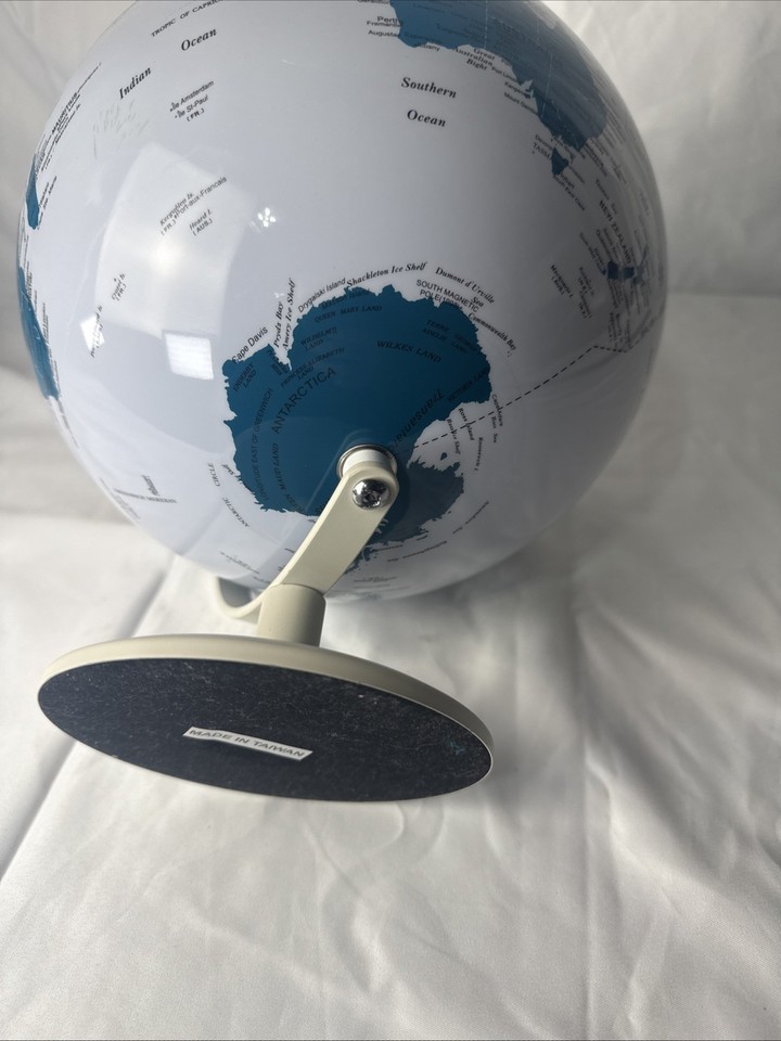 World Globe Earth Ocean Rotating World Map Geographic w/ Stand Desktop ...