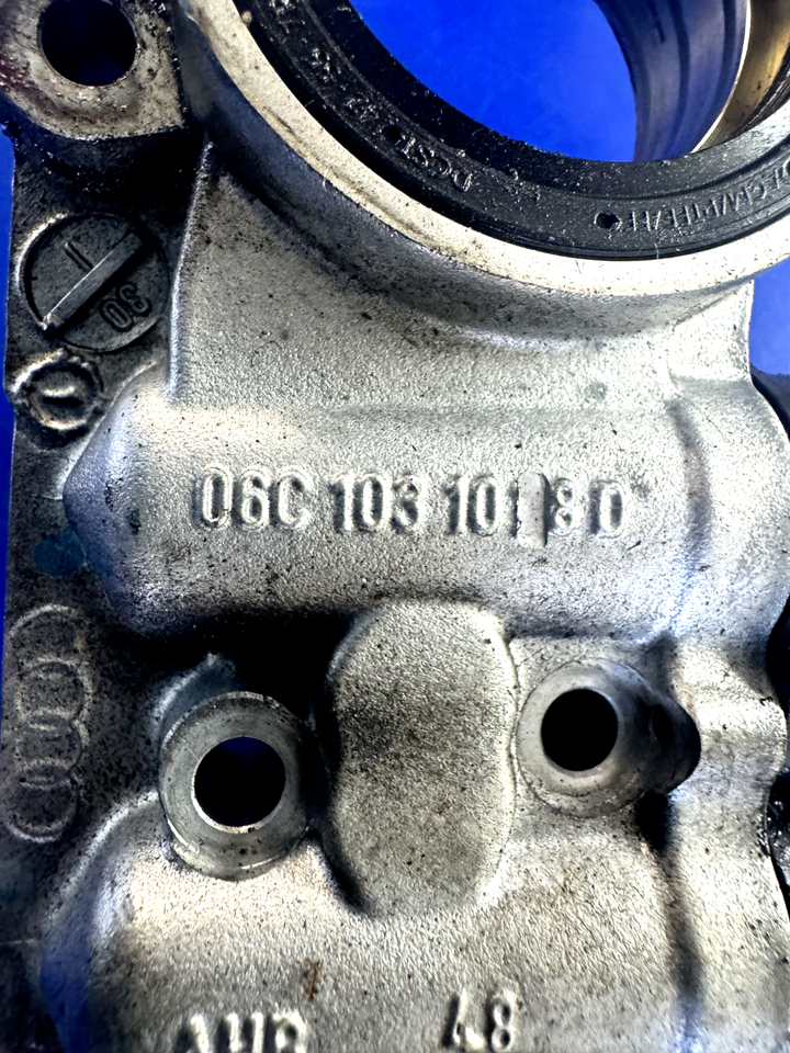 02 03 04 Audi A4 V6 3.0L Right Camshaft Timing Case 06C-103-108D ...