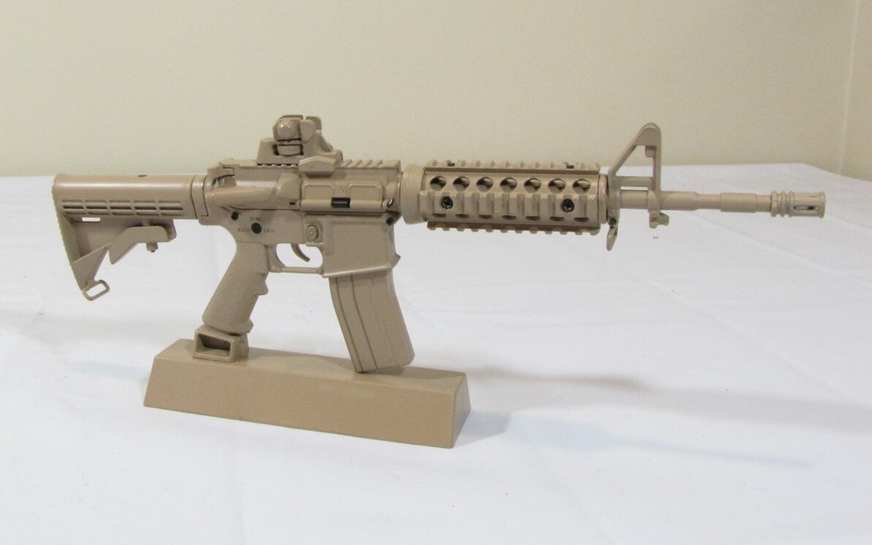 Non Goat Gun Miniature 1:3 Die Cast Toy Guns Mini AR-15 Coyote Spec-Ops ...